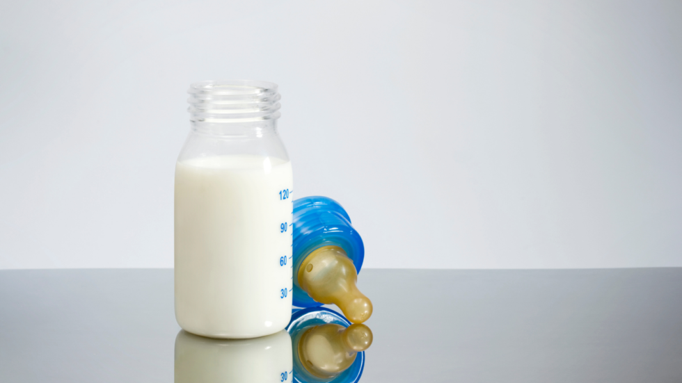 Feeding Your Preemie: Infant Formula 101 - Hand to Hold