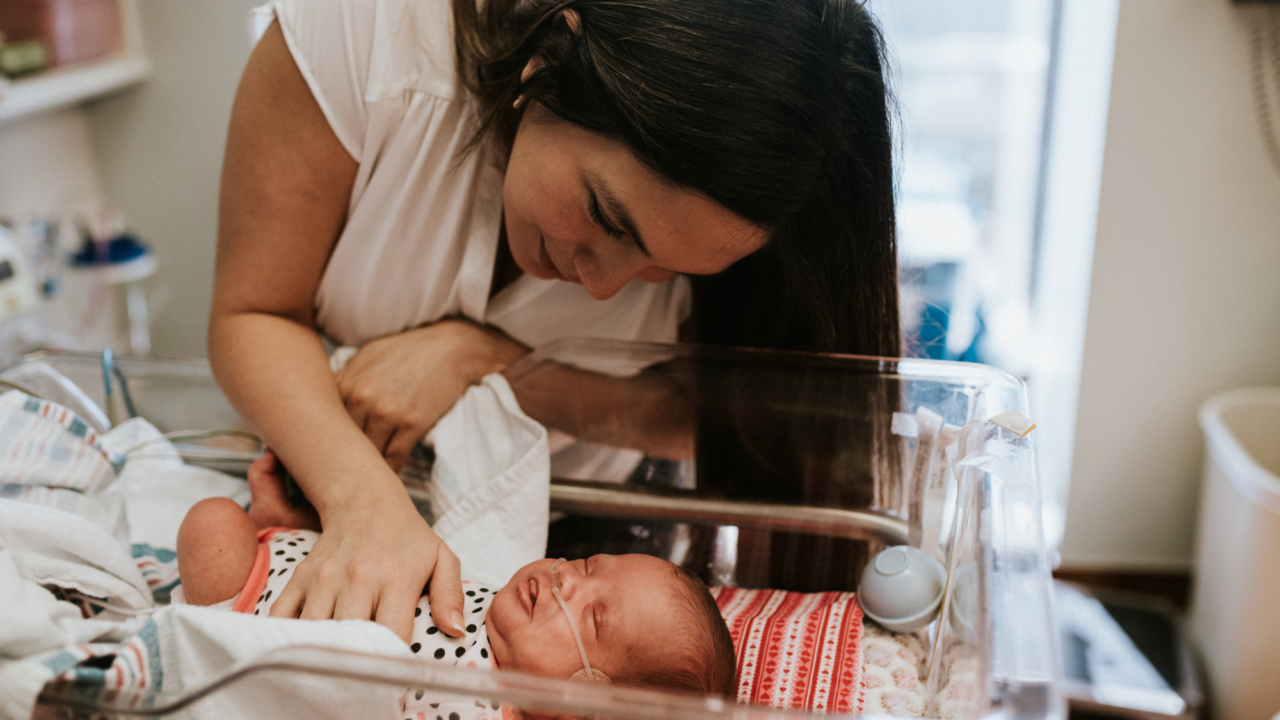 Cafecito con Familias NICU - Hand to Hold